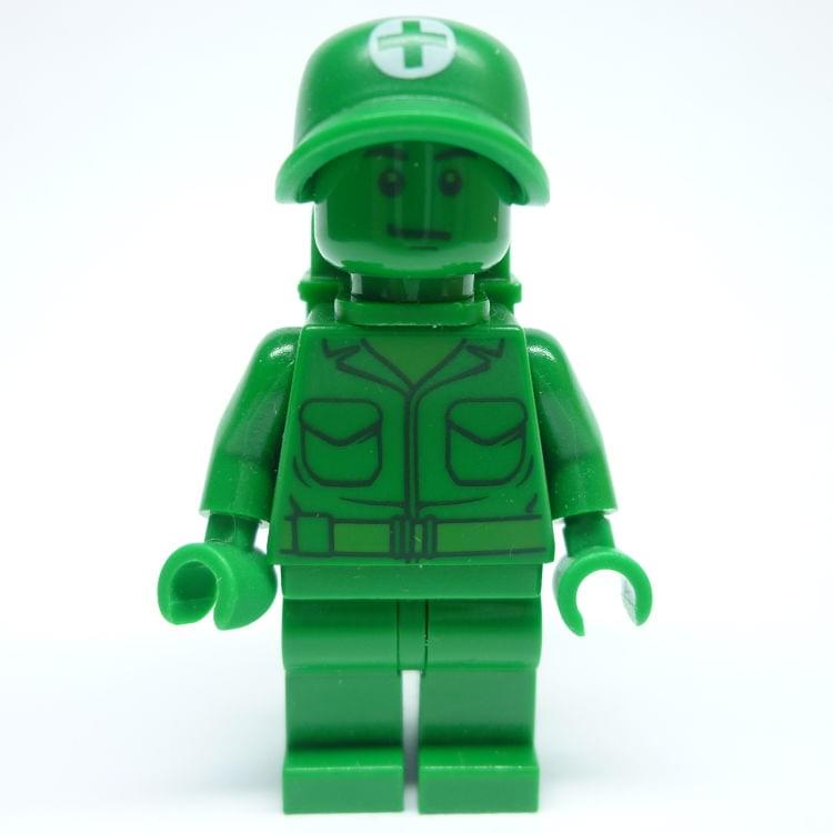 LEGO minifigure toy002 - Green Army Man - Medic with Backpack at BrickScout